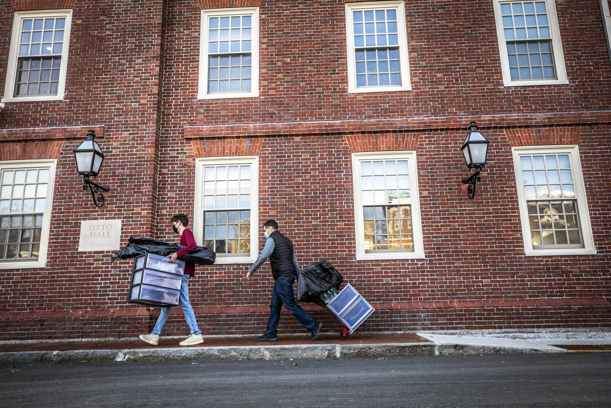 Undergrads return for start of spring semester — Harvard Gazette